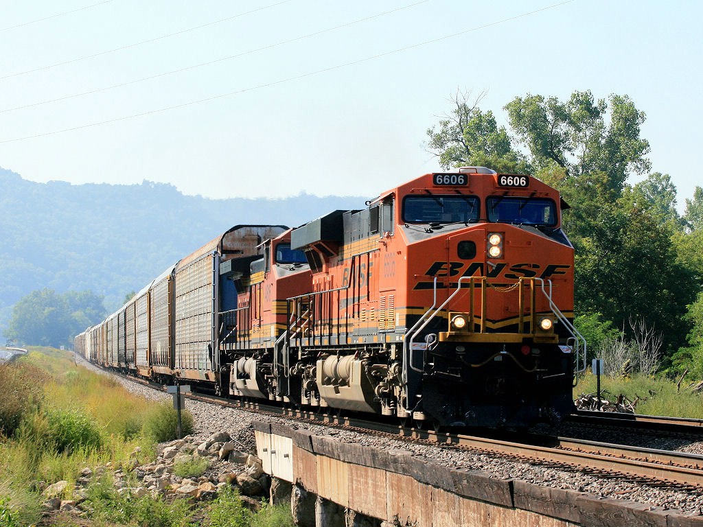 BNSF 6606